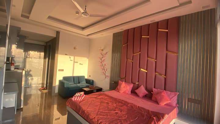 Luxurious Pink Paradise, Gaur City Centre, Noida - Noida