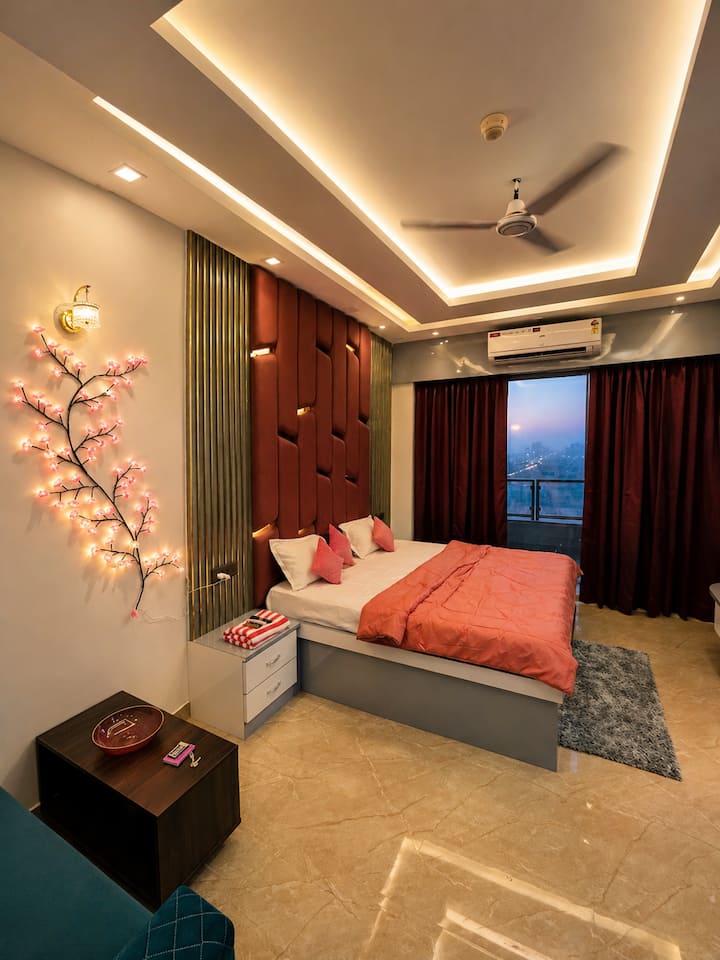Luxurious Pink Paradise By Sunshine Stays, Noida - Noida
