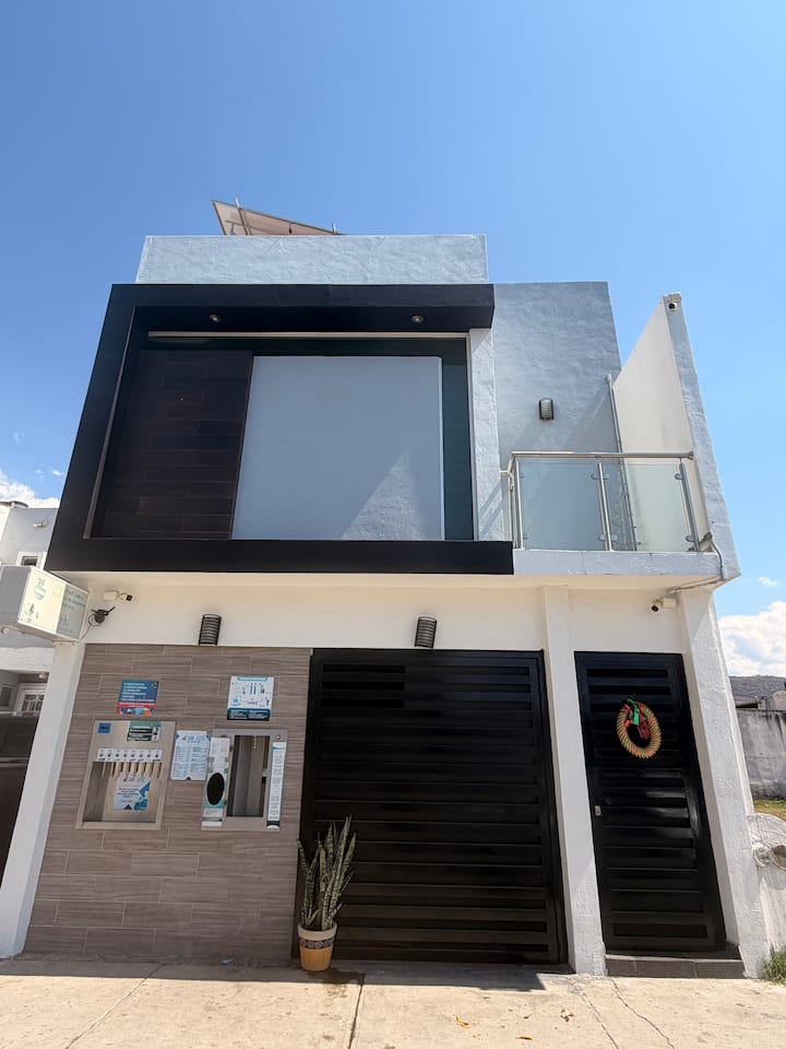 Casa Cómoda Con Jacuzzi, A/c Y Cocina Equipada - Zamora