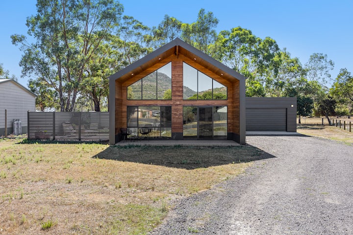 Skyframe | Mountain Views & Relaxed Living - Halls Gap