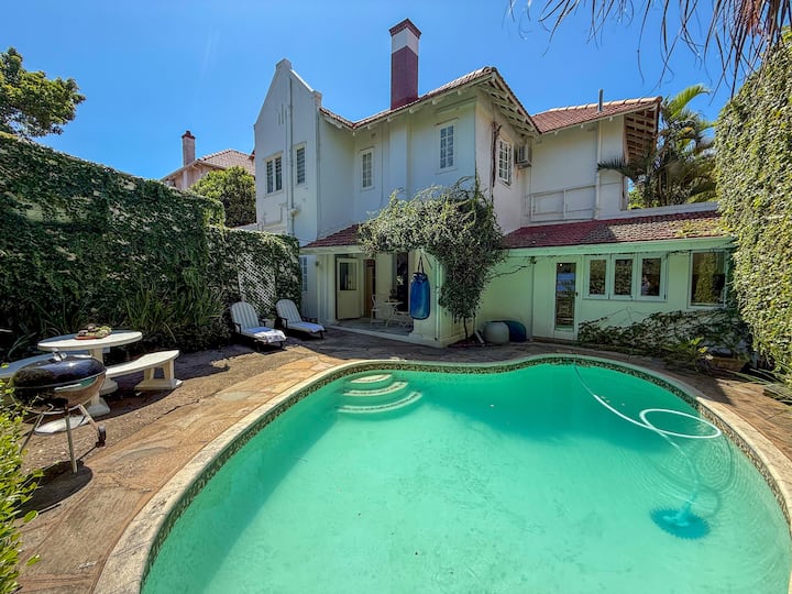 Period Home (100 Years) With Modern Amenities - Durban