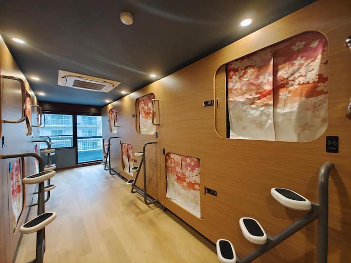（仅限女士）Louis House 涩谷/毗邻涩谷路口/京王电铁神泉站步行2分钟/胶囊旅馆/品牌运营 - Shibuya
