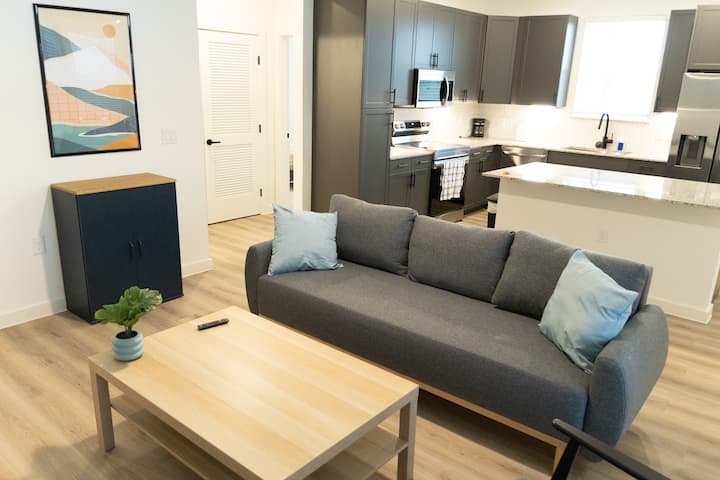 2-br Secure In Katy Pool/gym King A - Katy, TX