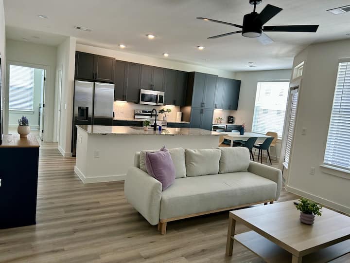 2-br Secure In Katy Pool/gym King K - Katy, TX
