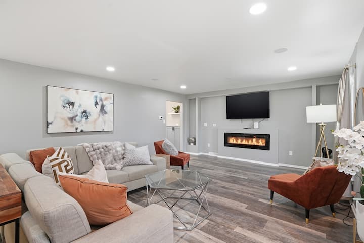 Pets Welco 4br Golf Course Retreat Merrillville In - Hobart, IN