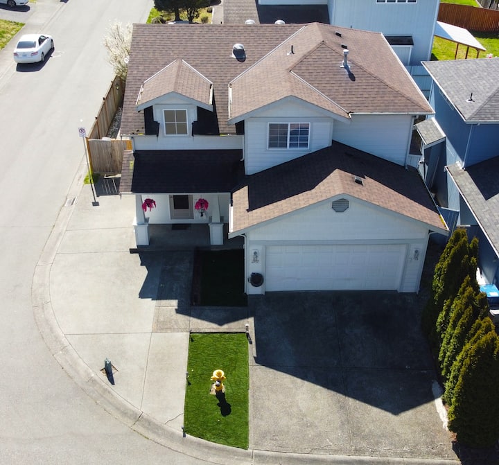 Kent Convenience With Link Light Rail Station - Kent, WA