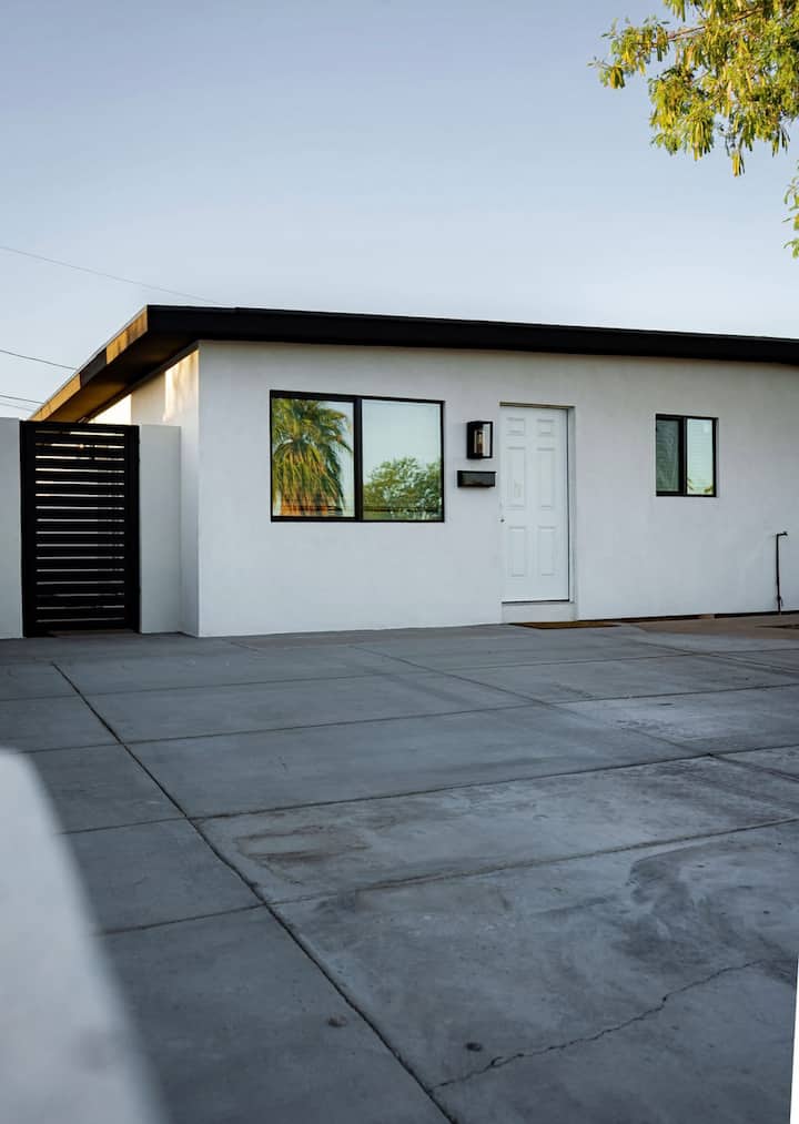 Near Asu + Old Town | 5 Min To Airport - Tempe, AZ