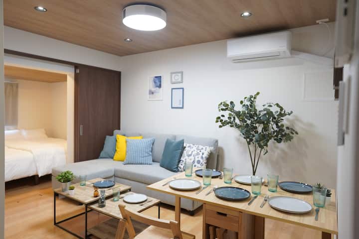 【階段無しの一軒家貸切】最大8名｜博多駅へ1駅3分・最寄り駅徒歩7分の好立地｜洗濯乾燥機完備 - Fukuoka