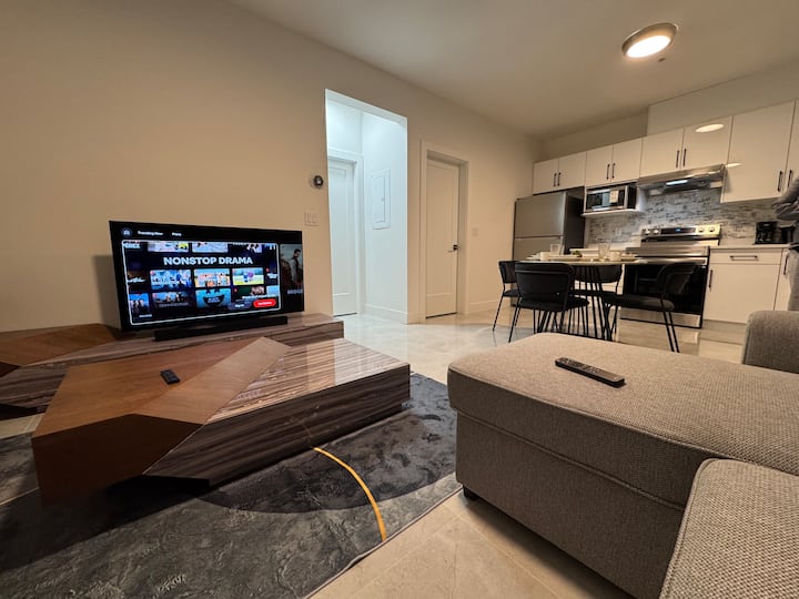 Cozy Retreat In Whiterock - White Rock