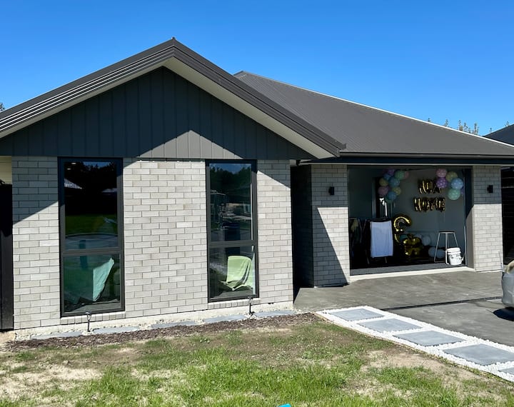 3 Bed Room House 
3 Morrison Avenue-ashburton - Ashburton