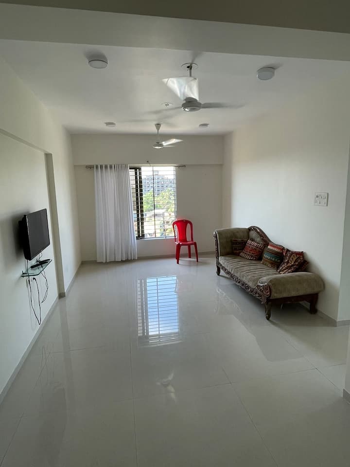 Sea View Balcony Apartment • Clean & Peaceful Stay - Damán