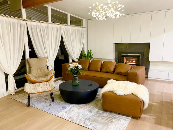 Burnaby Metrotown Stylish Home With Modern Design - Burnaby