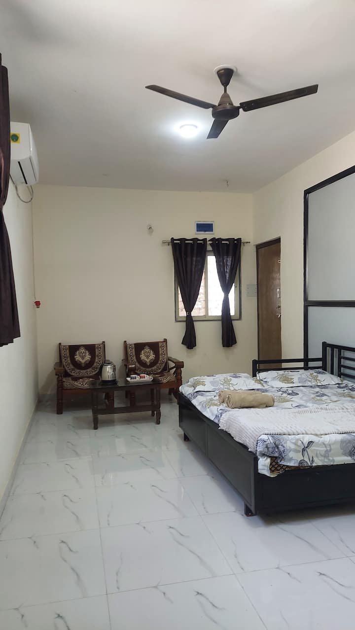 Prakruti Home Stay, Reliable - Refresh -Reconnect - Pune