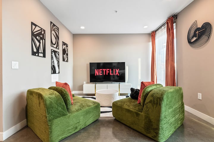 Luma 2bd 2ba•hollywood • Freeparking, Gym Pool&spa - West Hollywood, CA