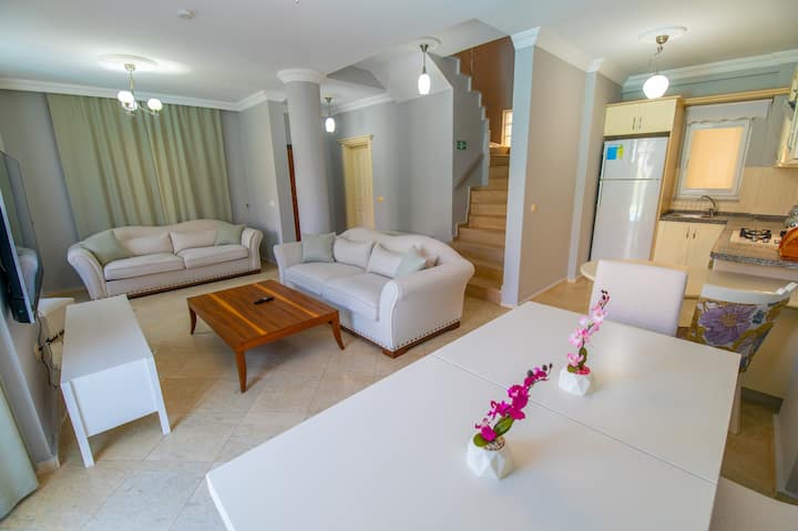 ÖZel Havuzlu 5+1 Villa Sunset Beach Club - Fethiye
