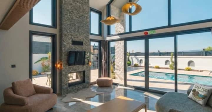 Sıcak Havuzlu Ve Jakuzili Bungalov - Esmirna