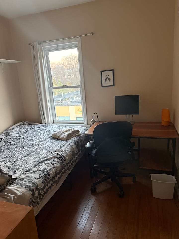 Comfortable Cloud, Close To Everything... (3s) - Cambridge, MA