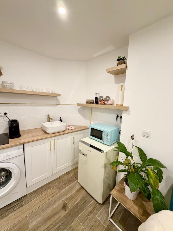 Hr/a2 : Studio Rénové / Clim / 50m De Monaco - Monte Carlo