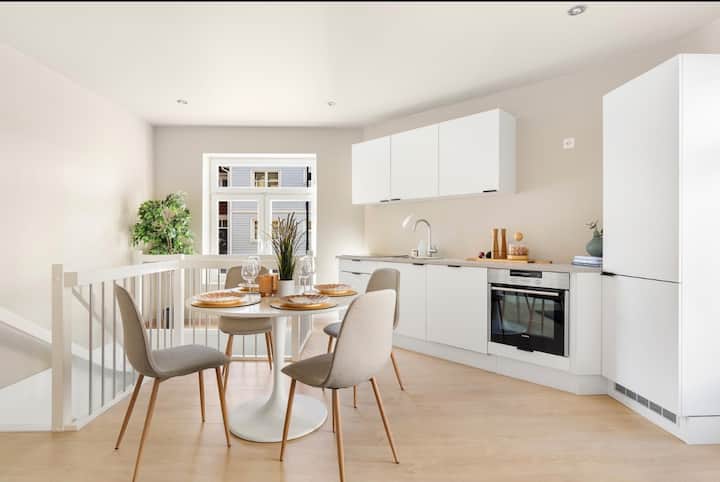 Flott Og Sentral Leilighet I Kvadraturen - Kristiansand