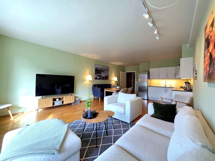 Sentral 2 Roms Leilighet Ved Sjøen.parkering. - Stavanger