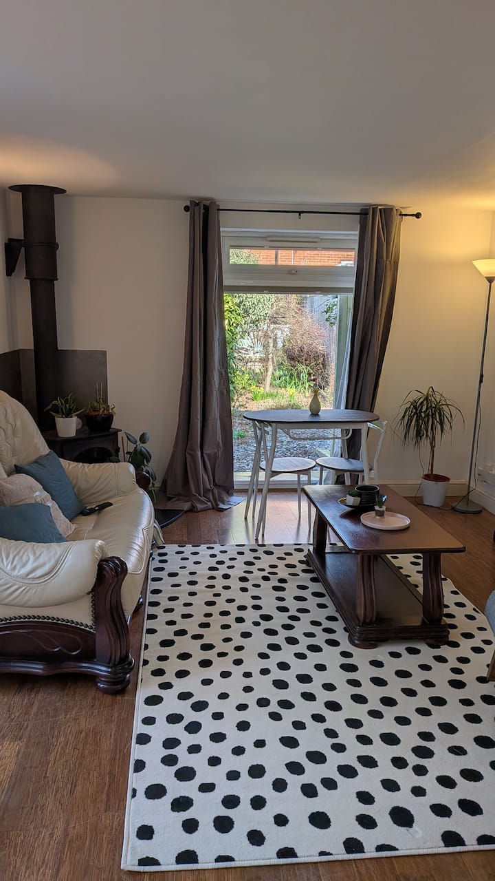 Flat Near Shops, Milton Park, Harwell & Station - Didcot