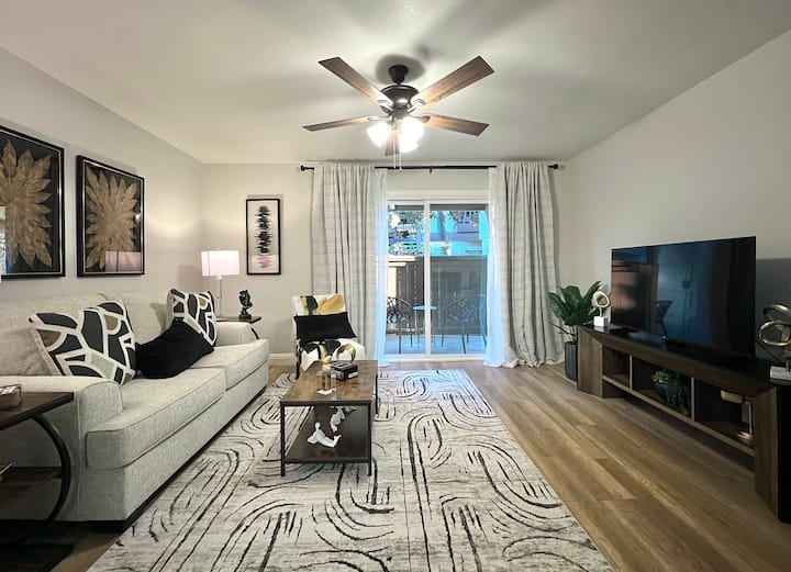 Ambassador Condo Fresno - Fresno, CA