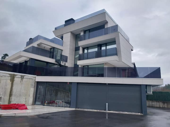 La Mansión Blanca - The White Mansion - Etxezurixa - Mondragón