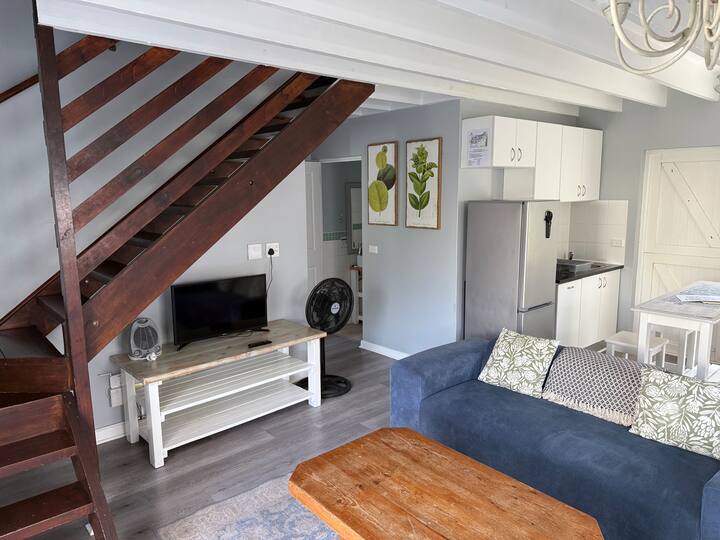 Mustard Seed Cottage | Cosy Coastal Retreat - Saint Francis Bay