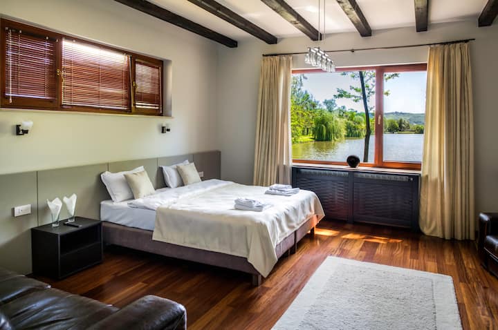 Lac Sub Soare-casa Lac - Comuna Ceptura