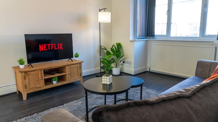 Spacious Private Home / Sleeps 5 /Garden & Parking - Leicester