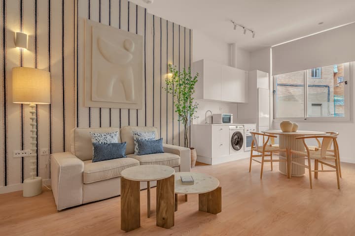 Stylish Studio Private Entrance By Ele Apartments - Málaga