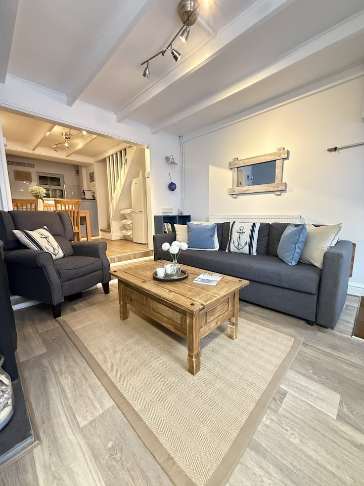 2 Bed Cottage In The Heart Of The Mumbles, Swansea - The Mumbles