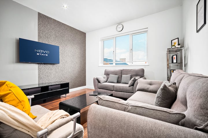 Charming Jq Apartment With Secure Parking & Wifi - Birmingham