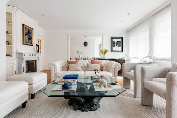 Espacio, Luz Y Terraza En Zona Tranquila. - Alcobendas