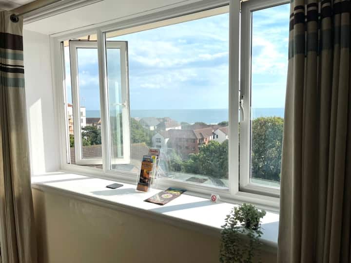 Sand View Apartment * Parking * Gym * Pool Table - Southbourne