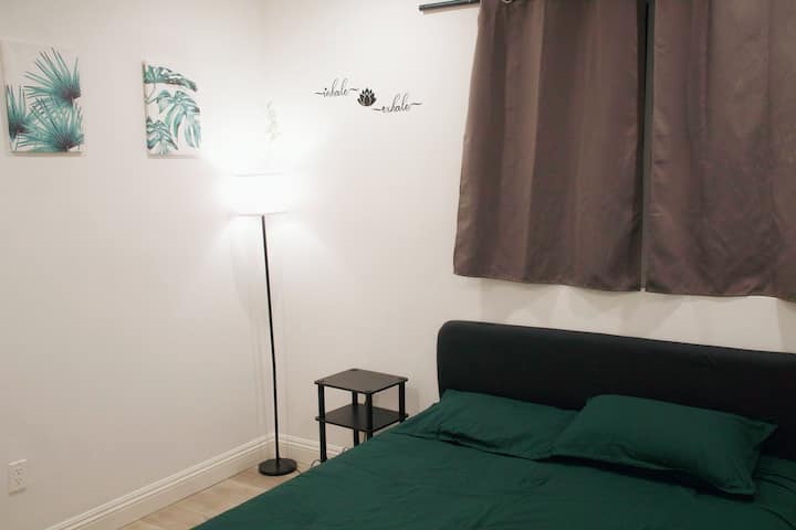 Abuela Green Room - Downey, CA