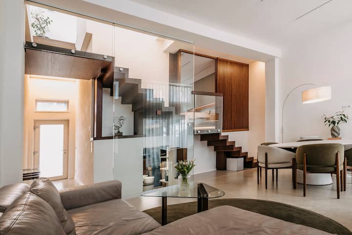 Luxe: House For 4 Personen - Free Parking / 2br - Neuss