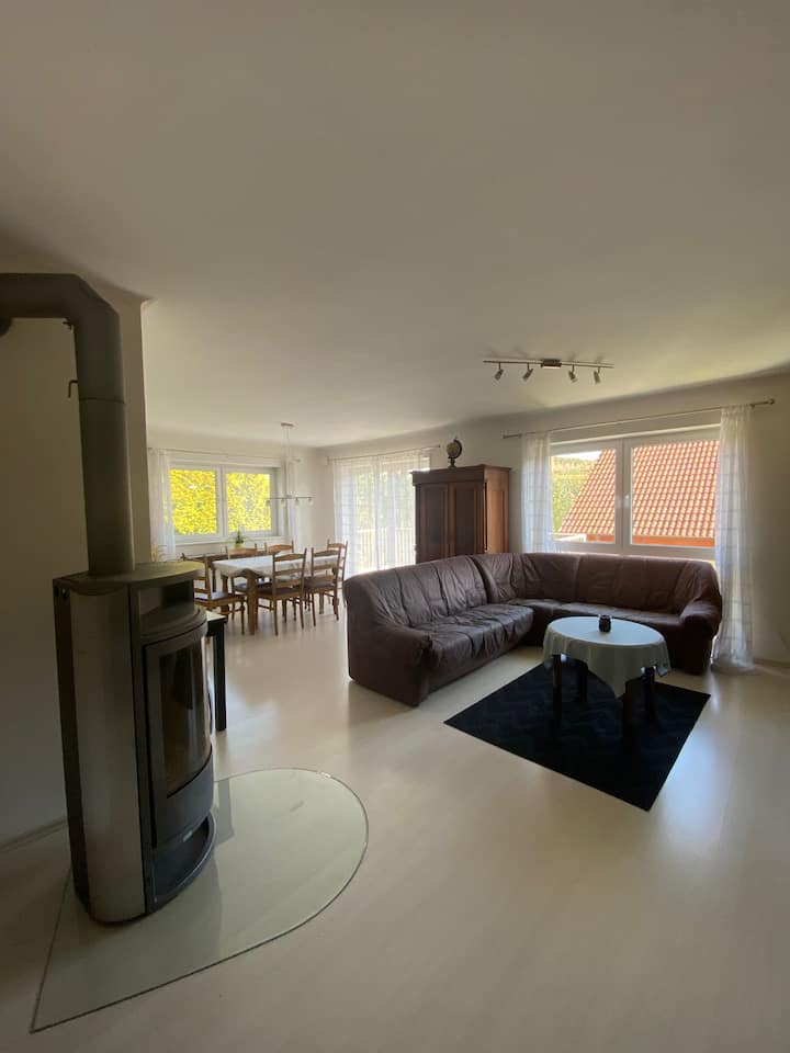 Quiet 2-zi-apt: Balcony, Desk, 15 Min. To Ramstein - Landstuhl