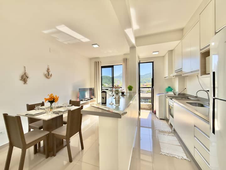 Apto A 650 M Do Mar Com Churrasqueira E Garagem - Matinhos