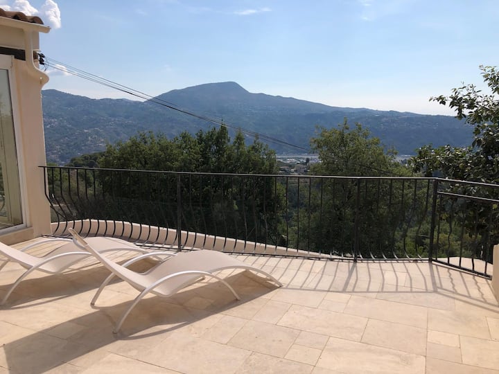 Spacieux 2p Loggia Dans Villa, Vue Mer& Montagne - Carros