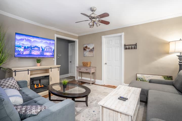 Sweet 2br With Great Amenities! - Massapequa, NY
