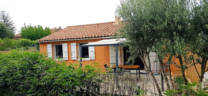 Maison En Luberon Avec Jardin - Apt