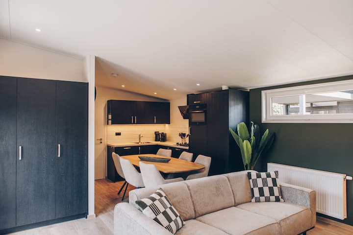 Renshorst With Hot Tub | 6 People - Amersfoort