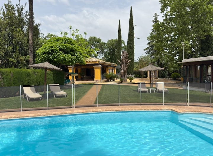 Villa Para 15 Con Piscina, Tenis Y Jardines - Castro del Río