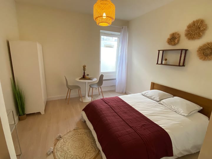 Cocon Cosy Pour 2 Personnes Au Cœur De La Ville - Cholet