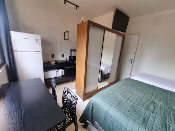 Ar-cond, Cozinha, Cama Queen+solteiro, Suite Centr - Cascavel