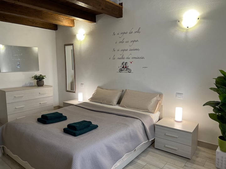 Luxury Loft In Centro A Savona+5 Min Dal Mare+wifi - Savona