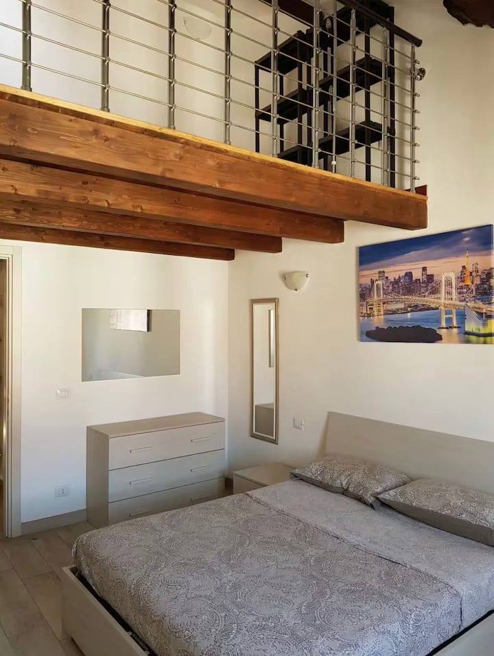 Luxury Loft In Centro A Savona+5 Min Dal Mare+wifi - Bergeggi