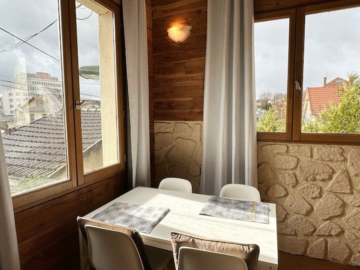 Cozy Wooden Loft For 4 Guests Near Paris - Paris 16e Arrondissement