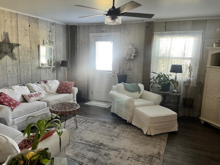 Below Deck And 1 Block To The Beach - Nags Head, NC